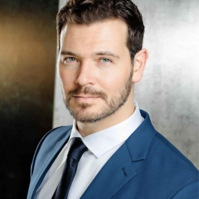 Cast and Crew Scouts Honor – We're Alive